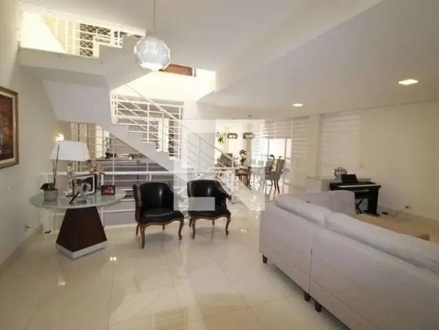 Casa / Sobrado para Venda em São Paulo/SP Morumbi 5 Quartos