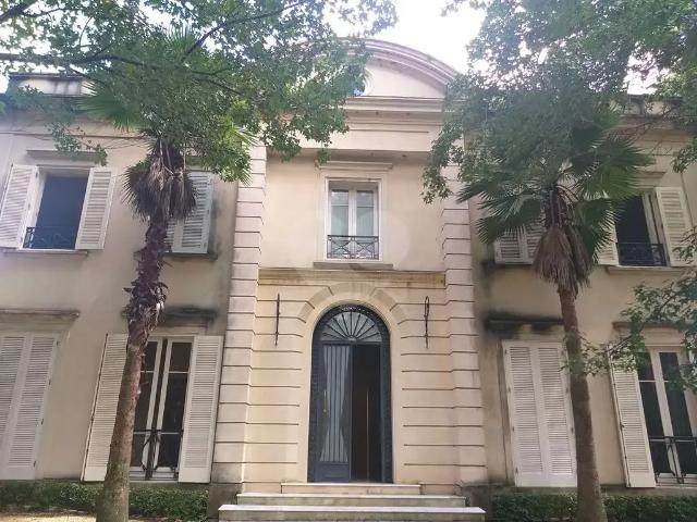Casa / Sobrado para Venda em São Paulo/SP Morumbi 5 Quartos