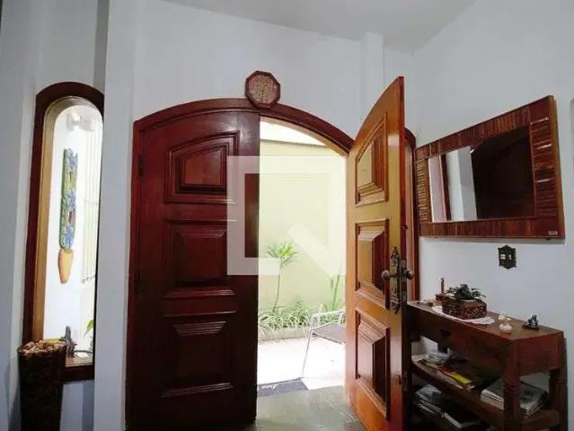 Casa / Sobrado para Venda em São Paulo/SP Morumbi 5 Quartos