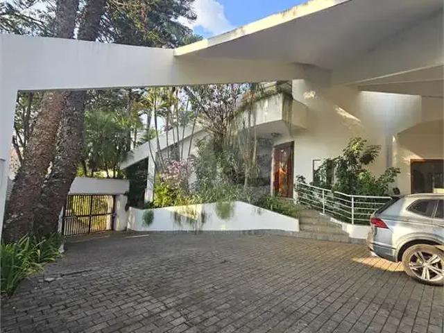 Casa / Sobrado para Venda em São Paulo/SP Morumbi 5 Quartos