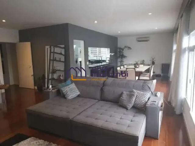 Casa / Sobrado para Venda em São Paulo/SP Morumbi 5 Quartos