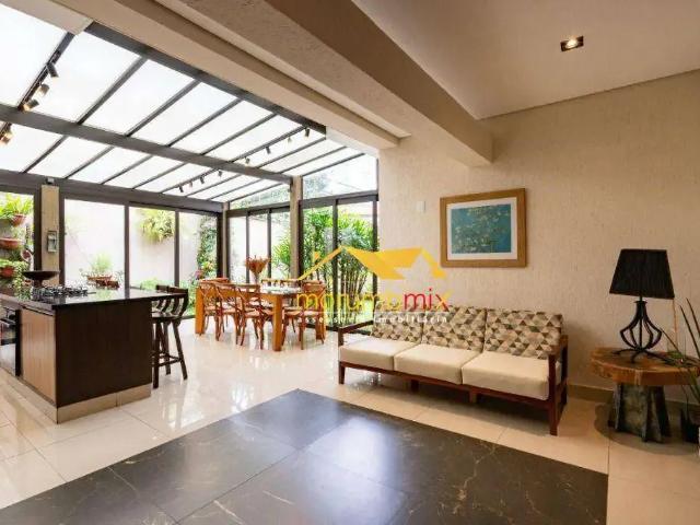 Casa / Sobrado para Venda em São Paulo/SP Morumbi 5 Quartos