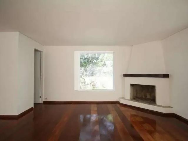 Casa / Sobrado para Venda em São Paulo/SP Morumbi 5 Quartos