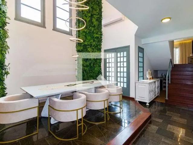 Casa / Sobrado para Venda em São Paulo/SP Morumbi 5 Quartos