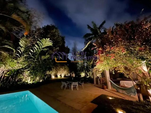 Casa / Sobrado para Venda em São Paulo/SP Morumbi 5 Quartos