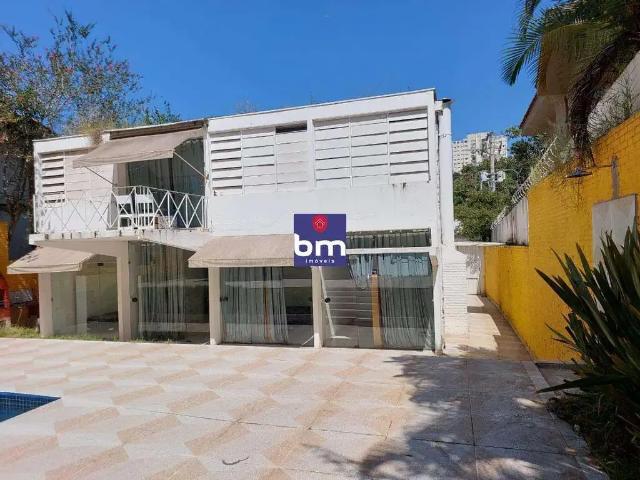 Casa / Sobrado para Venda em São Paulo/SP Morumbi 5 Quartos