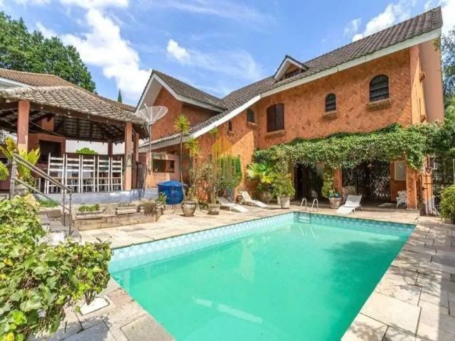 Casa / Sobrado para Venda em São Paulo/SP Morumbi 6 Quartos