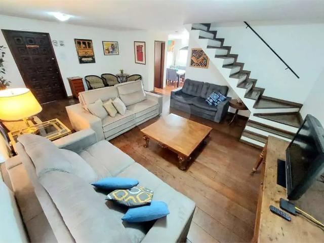 Casa / Sobrado para Venda em São Paulo/SP Morumbi 6 Quartos