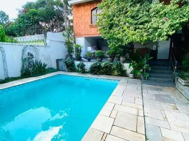 Casa / Sobrado para Venda em São Paulo/SP Morumbi 6 Quartos