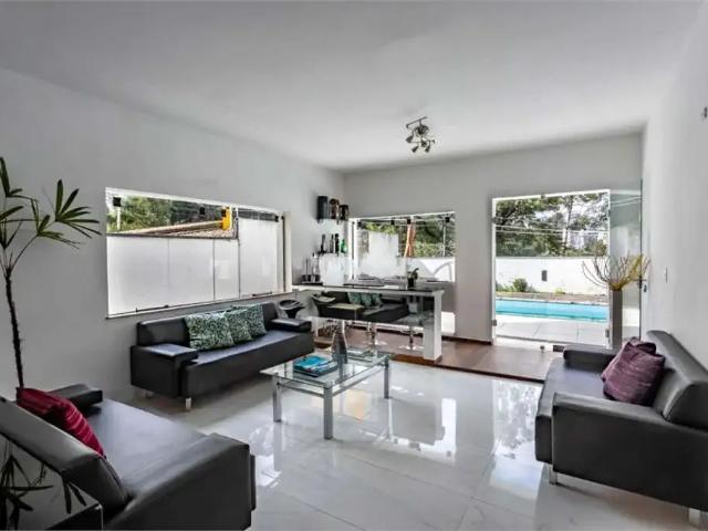Casa / Sobrado para Venda em São Paulo/SP Morumbi 6 Quartos
