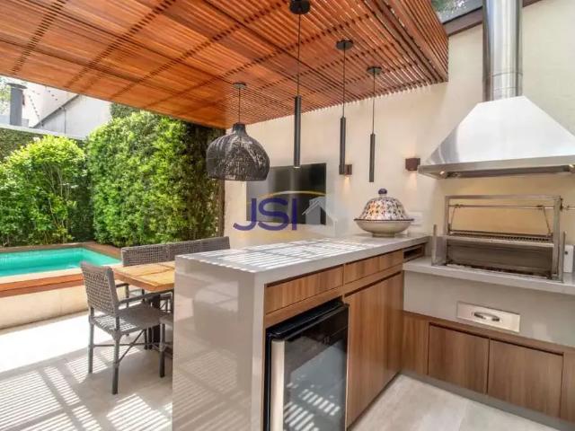 Casa / Sobrado para Venda em São Paulo/SP Morumbi