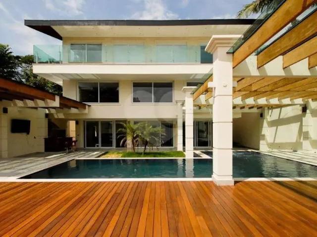 Casa / Sobrado para Venda em São Paulo/SP Morumbi 7 Quartos