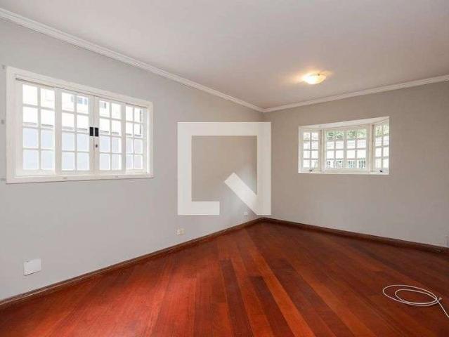 Casa / Sobrado para Venda em São Paulo/SP Panamby 3 Quartos