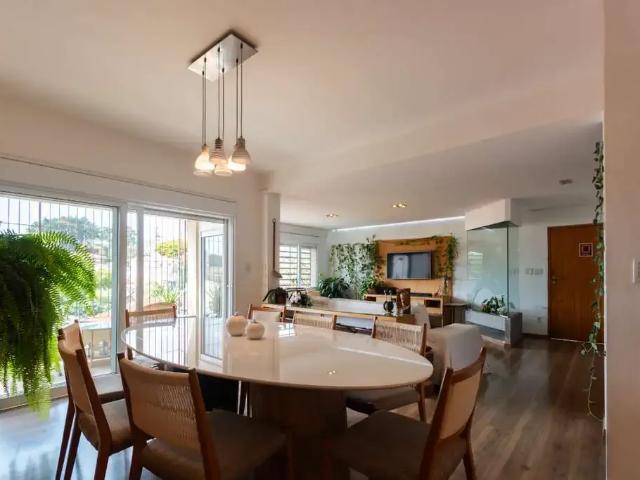 Casa / Sobrado para Venda em São Paulo/SP Pacaembu 4 Quartos