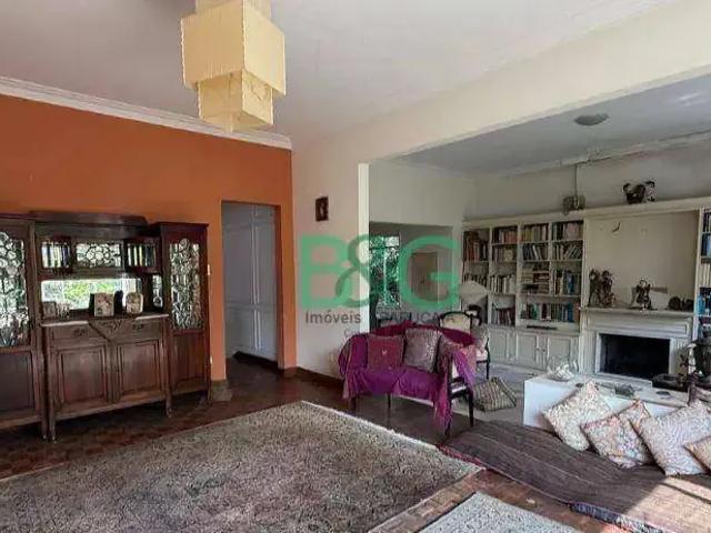 Casa / Sobrado para Venda em São Paulo/SP Pacaembu 4 Quartos