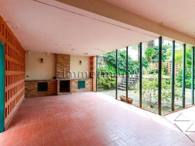 Casa / Sobrado para Venda em São Paulo/SP Pacaembu 4 Quartos
