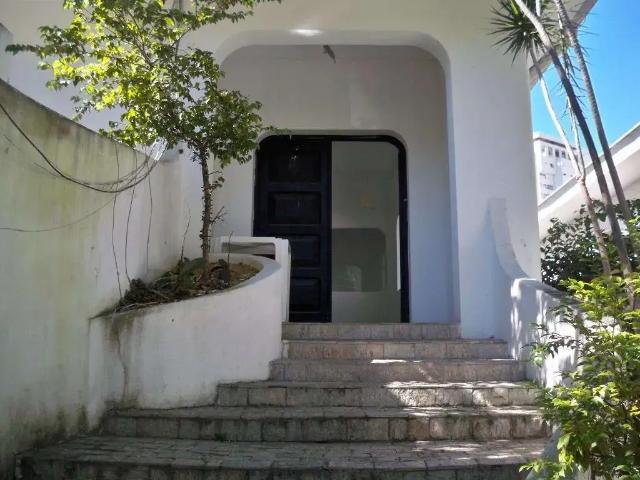 Casa / Sobrado para Venda em São Paulo/SP Pacaembu 4 Quartos