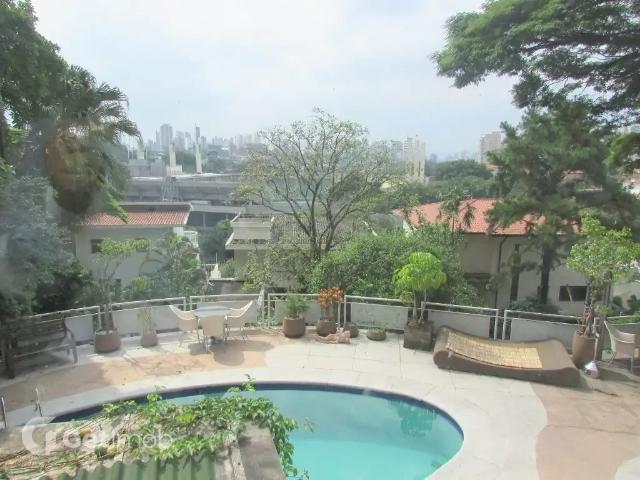 Casa / Sobrado para Venda em São Paulo/SP Pacaembu 4 Quartos