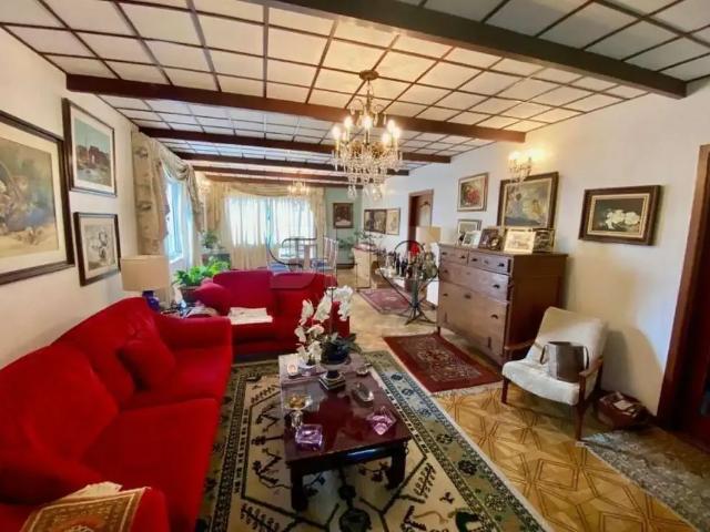 Casa / Sobrado para Venda em São Paulo/SP Pacaembu 4 Quartos