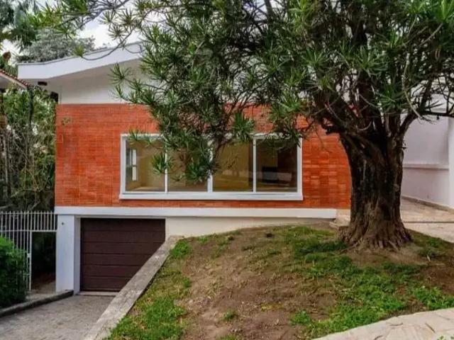 Casa / Sobrado para Venda em São Paulo/SP Pacaembu 4 Quartos
