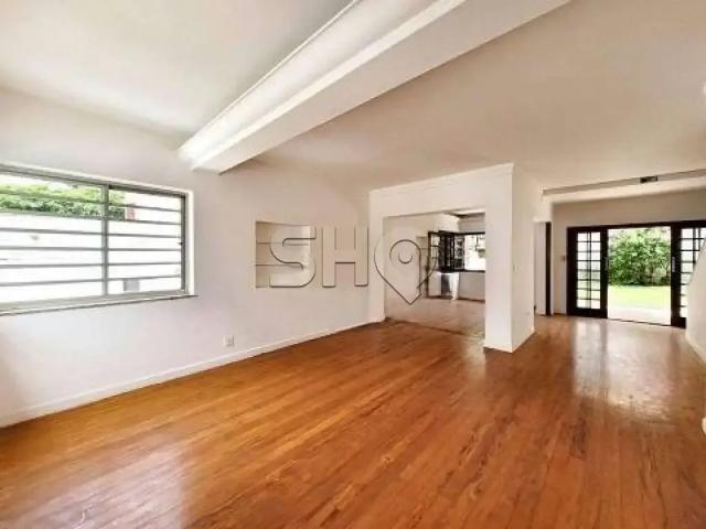 Casa / Sobrado para Venda em São Paulo/SP Pacaembu 4 Quartos