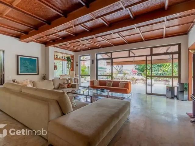 Casa / Sobrado para Venda em São Paulo/SP Pacaembu 4 Quartos