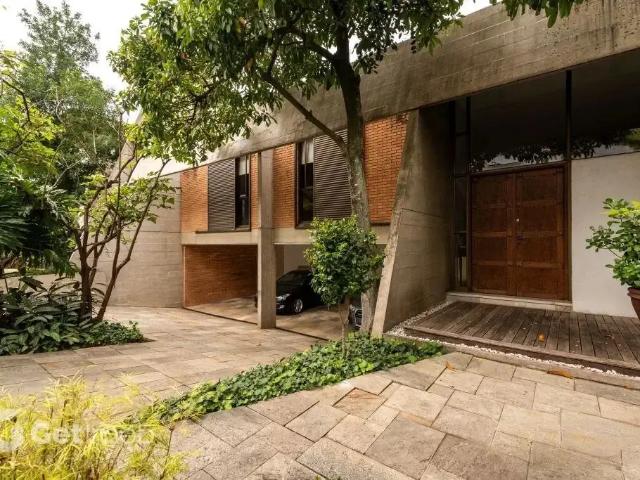 Casa / Sobrado para Venda em São Paulo/SP Pacaembu 4 Quartos