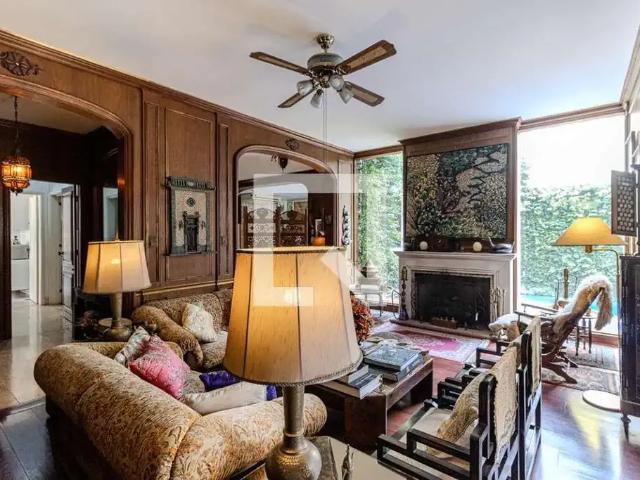 Casa / Sobrado para Venda em São Paulo/SP Pacaembu 4 Quartos