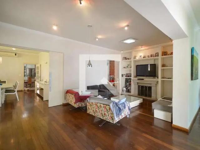 Casa / Sobrado para Venda em São Paulo/SP Pacaembu 4 Quartos