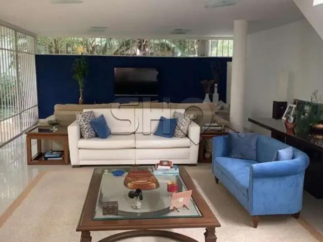 Casa / Sobrado para Venda em São Paulo/SP Pacaembu 4 Quartos