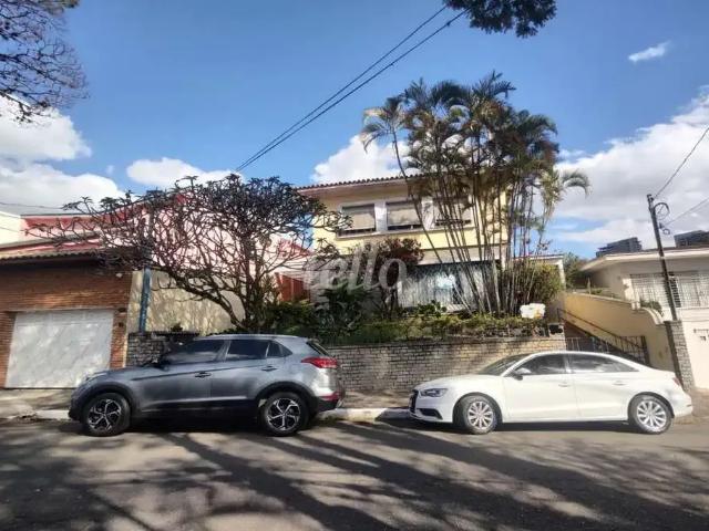 Casa / Sobrado para Venda em São Paulo/SP Pacaembu 4 Quartos