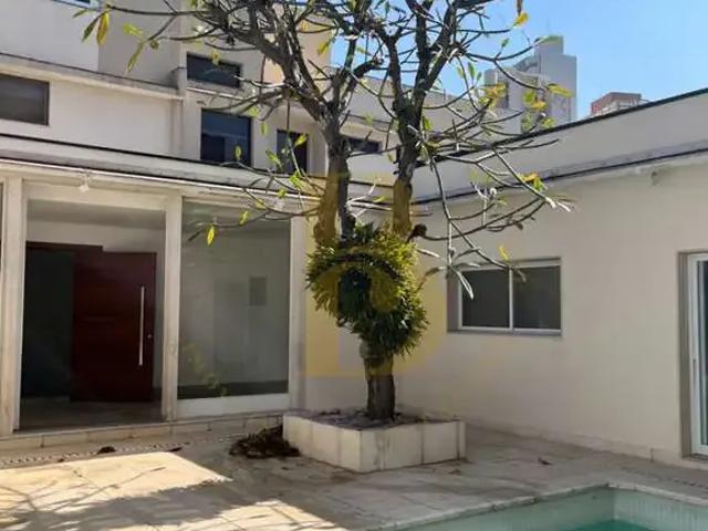 Casa / Sobrado para Venda em São Paulo/SP Pacaembu 4 Quartos