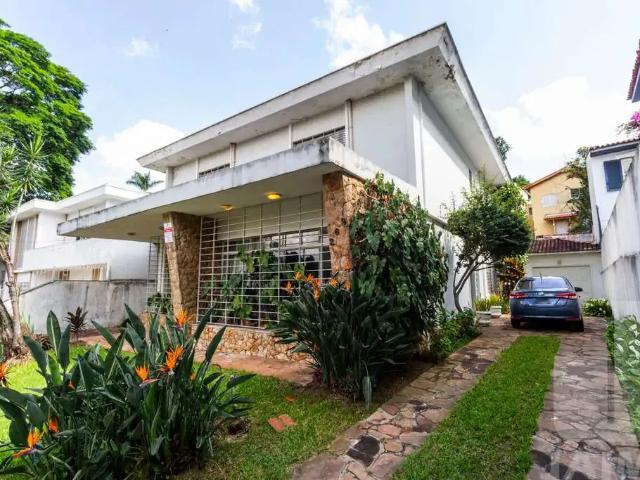 Casa / Sobrado para Venda em São Paulo/SP Pacaembu 4 Quartos