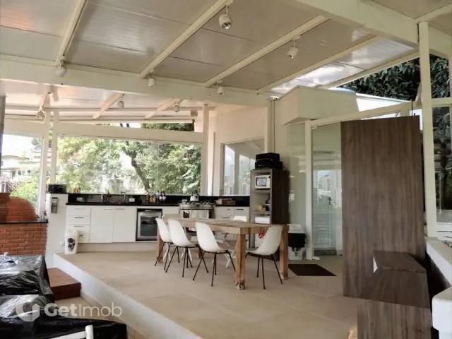 Casa / Sobrado para Venda em São Paulo/SP Pacaembu 5 Quartos