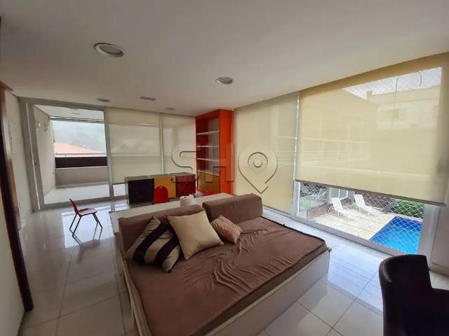 Casa / Sobrado para Venda em São Paulo/SP Pacaembu 5 Quartos