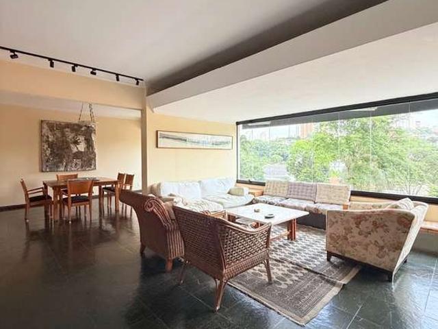Casa / Sobrado para Venda em São Paulo/SP Pacaembu 5 Quartos