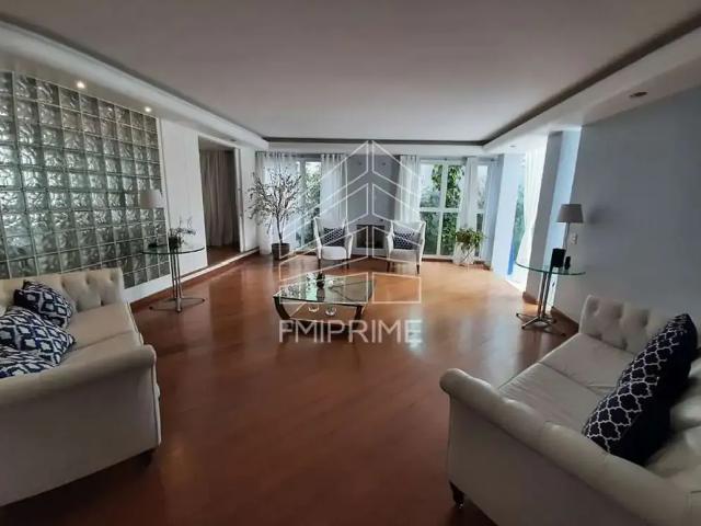 Casa / Sobrado para Venda em São Paulo/SP Pacaembu 5 Quartos