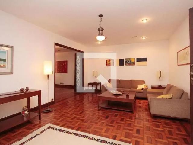 Casa / Sobrado para Venda em São Paulo/SP Pacaembu 5 Quartos