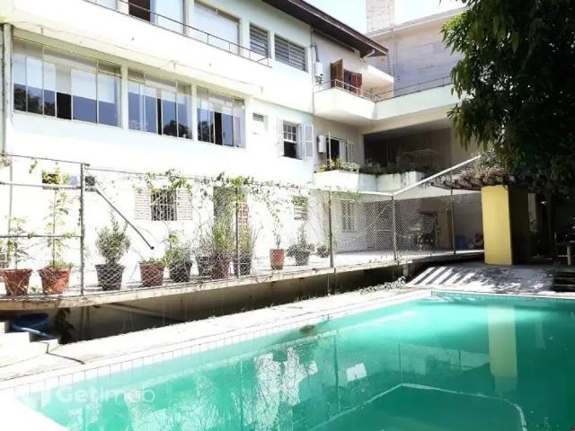 Casa / Sobrado para Venda em São Paulo/SP Pacaembu 5 Quartos