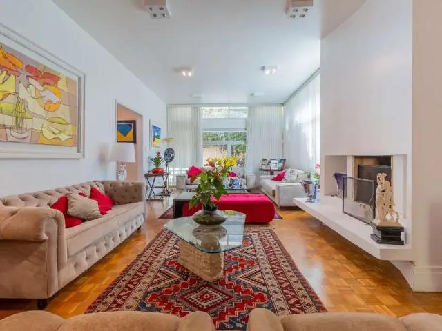 Casa / Sobrado para Venda em São Paulo/SP Pacaembu 5 Quartos