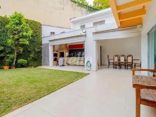Casa / Sobrado para Venda em São Paulo/SP Pacaembu 5 Quartos