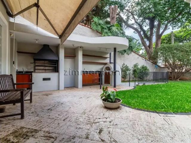 Casa / Sobrado para Venda em São Paulo/SP Pacaembu 5 Quartos