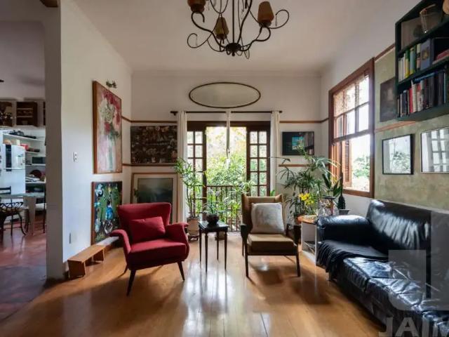 Casa / Sobrado para Venda em São Paulo/SP Pacaembu 5 Quartos