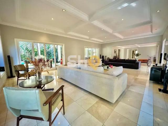 Casa / Sobrado para Venda em São Paulo/SP Pacaembu 6 Quartos