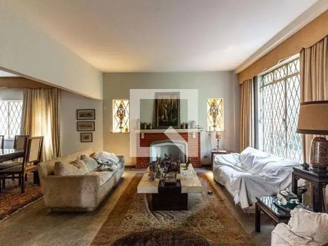 Casa / Sobrado para Venda em São Paulo/SP Pacaembu 6 Quartos
