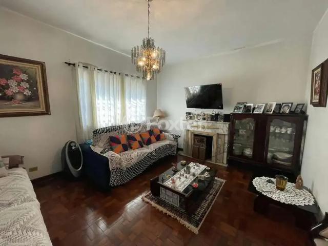 Casa / Sobrado para Venda em São Paulo/SP Pacaembu 6 Quartos