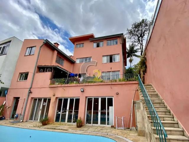Casa / Sobrado para Venda em São Paulo/SP Pacaembu 7 Quartos
