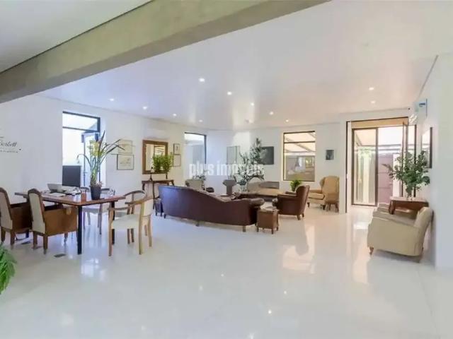Casa / Sobrado para Venda em São Paulo/SP Pacaembu 8 Quartos