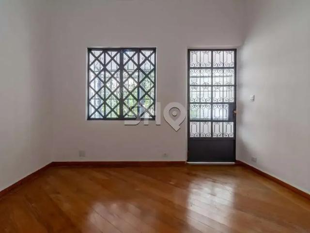 Casa / Sobrado para Venda em São Paulo/SP Pacaembu 3 Quartos