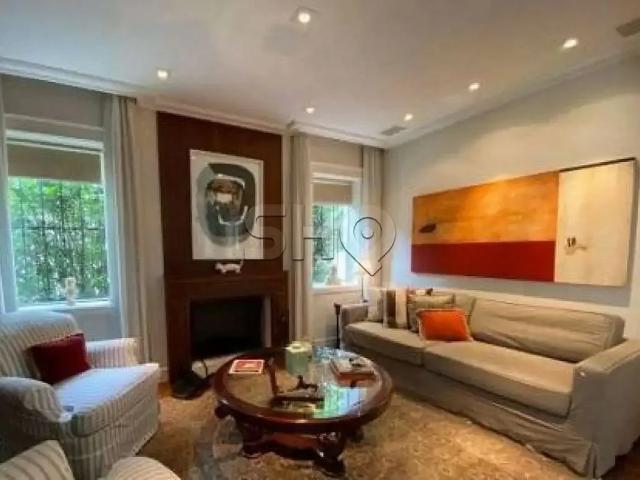 Casa / Sobrado para Venda em São Paulo/SP Pacaembu 3 Quartos